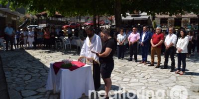 Εγκαινιάστηκαν στο Κρατερό η έκθεση γλυπτών του Γιάννη Αντωνιάδη και η ...